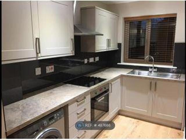 1 Bedrooms Flat for rent in Haigh Wood Road, Leeds LS16