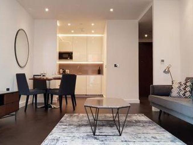 1 Bedrooms Flat for rent in Haines House, Charles Clowes Walk, London SW11