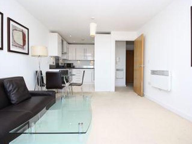 1 Bedrooms Flat for rent in Hallsville Road, London E16