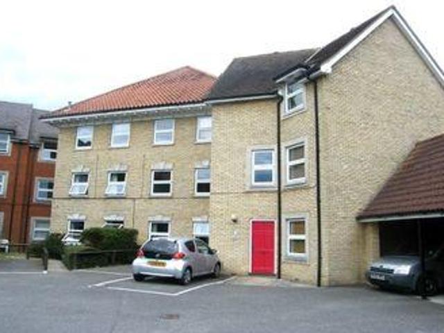 1 Bedrooms Flat for rent in Haltwhistle Road, Chelmsford CM3