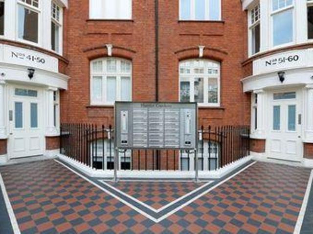 1 Bedrooms Flat for rent in Hamlet Gardens, London W6