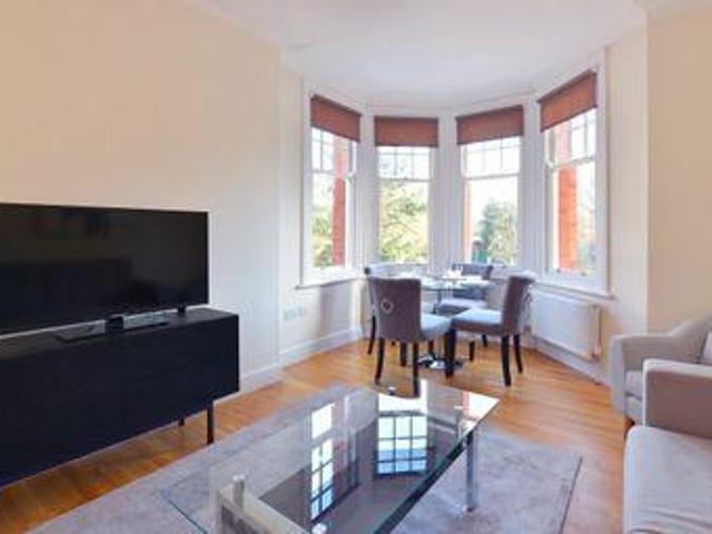 1 Bedrooms Flat for rent in Hamlet Gardens, London W6