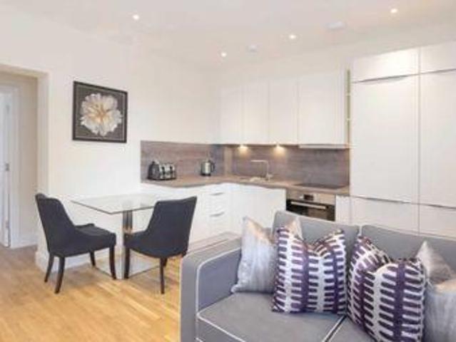 1 Bedrooms Flat for rent in Hamlet Gardens, London W6