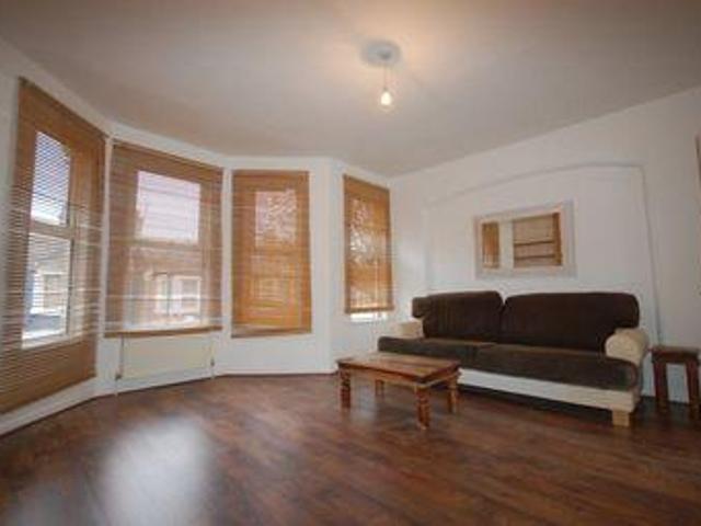 1 Bedrooms Flat for rent in Hampden Road, London N8