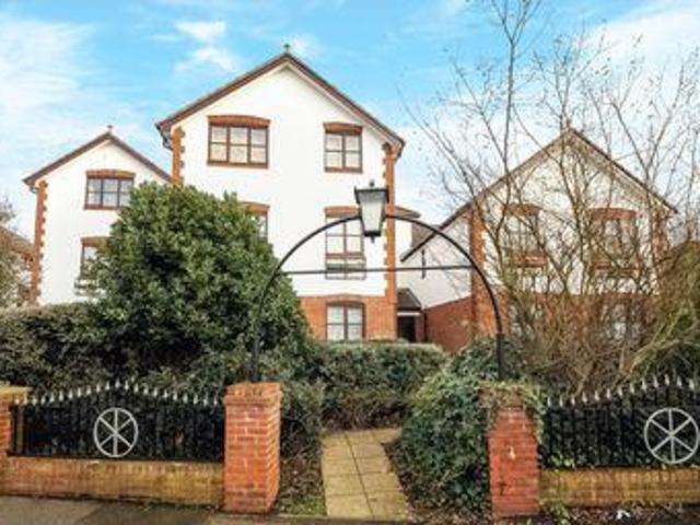 1 Bedrooms Flat for rent in Hanover House, Lenelby Road, Surbiton KT6