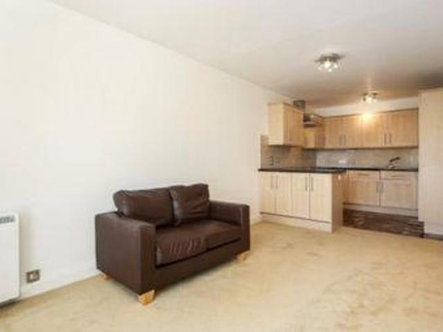 1 Bedrooms Flat for rent in Harrier House, Sullivan Close, London SW11