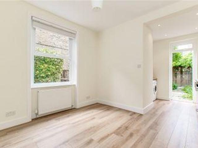 1 Bedrooms Flat for rent in Hartswood Road, London W12