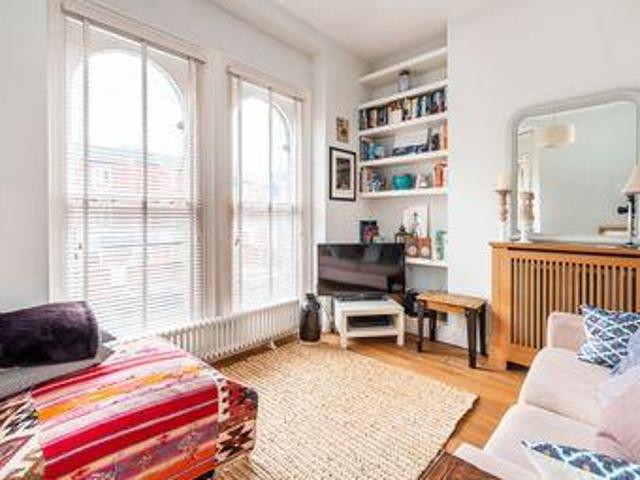 1 Bedrooms Flat for rent in Haselrigge Road, London SW4