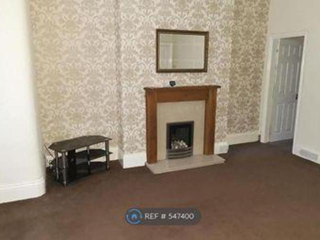1 Bedrooms Flat for rent in Healdfield Road, Castleford WF10