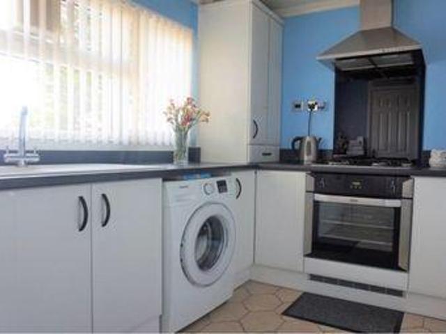 1 Bedrooms Flat for rent in Heaton Avenue, Romford RM3