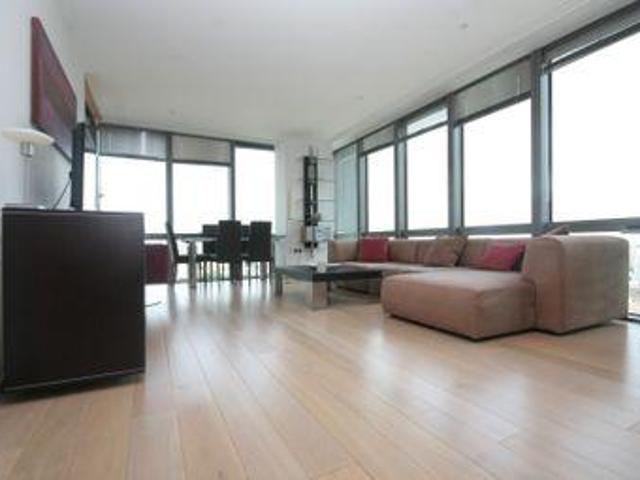 1 Bedrooms Flat for rent in Hertsmere Road, London E14