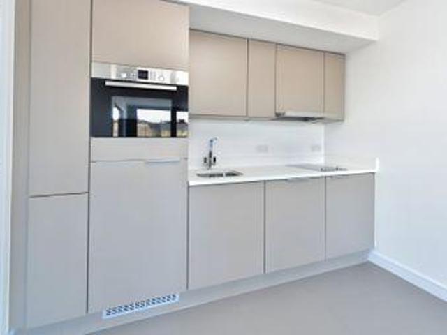 1 Bedrooms Flat for rent in High Road, North Finchley, London N12