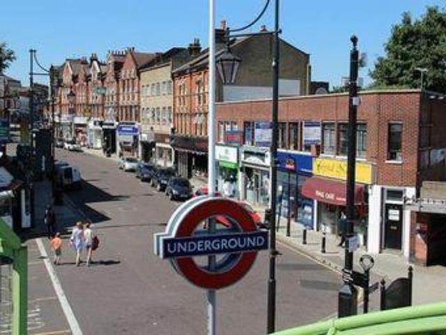 1 Bedrooms Flat for rent in High Road, London E18