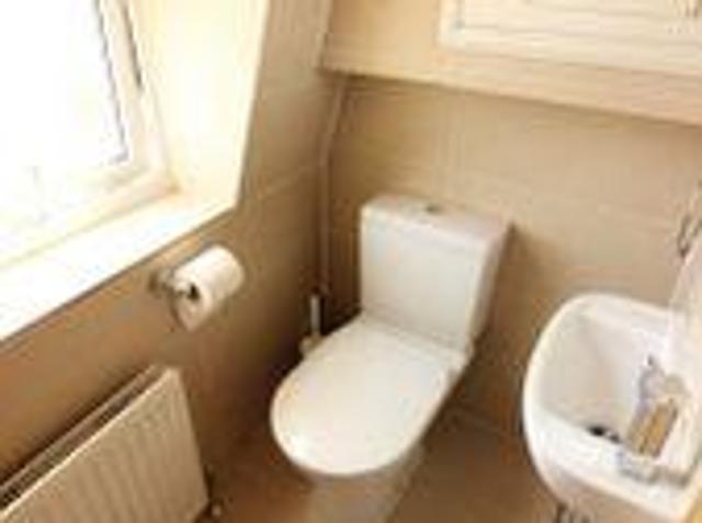 1 Bedrooms Flat for rent in High Road, London N2