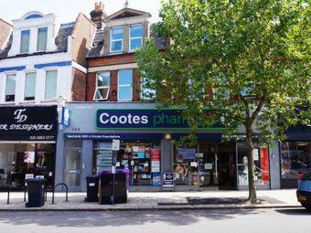 1 Bedrooms Flat for rent in High Road, London N2