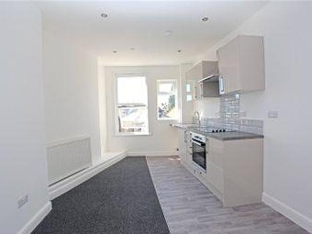 1 Bedrooms Flat for rent in High Road, South Woodford, London E18