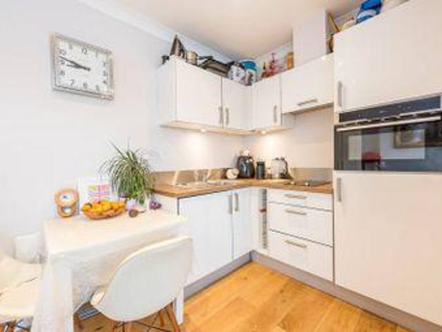 1 Bedrooms Flat for rent in High Street, Acton W3