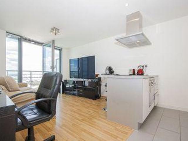 1 Bedrooms Flat for rent in High Street, London E15