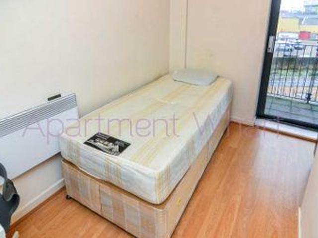 1 Bedrooms Flat for rent in High Street, London E15