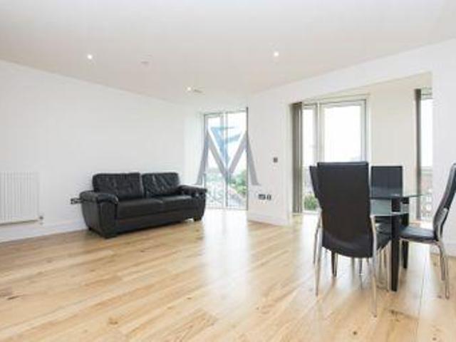 1 Bedrooms Flat for rent in High Street, London E15