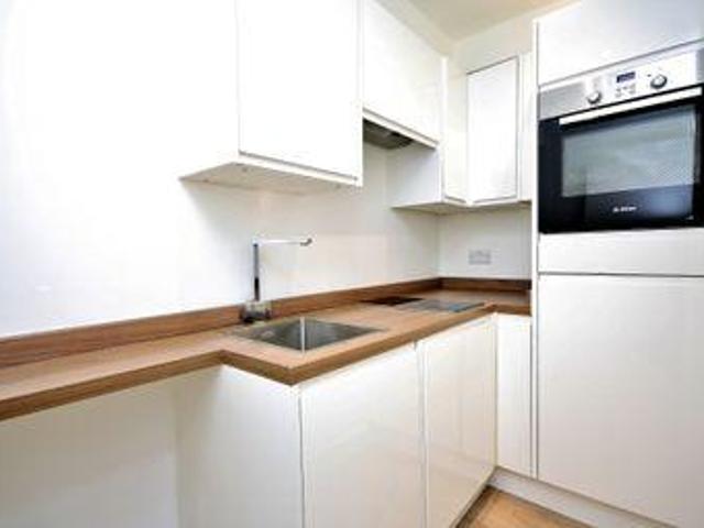 1 Bedrooms Flat for rent in High Street, Woking GU21