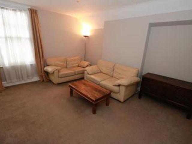 1 Bedrooms Flat for rent in Hill Crest, Upper Brighton Road, Surbiton KT6