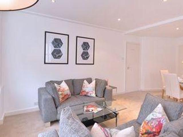 1 Bedrooms Flat for rent in Hill Street, London W1J