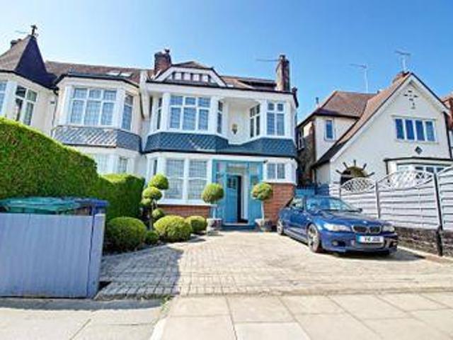 1 Bedrooms Flat for rent in Hilton Avenue, Finchley N12