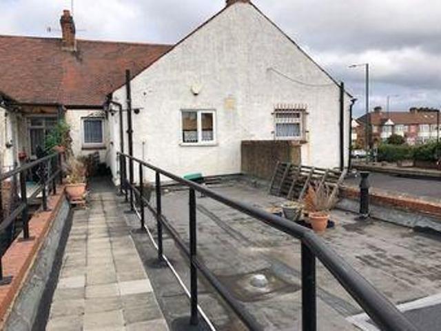 1 Bedrooms Flat for rent in Huxley Parade, Great Cambridge Road, London N18