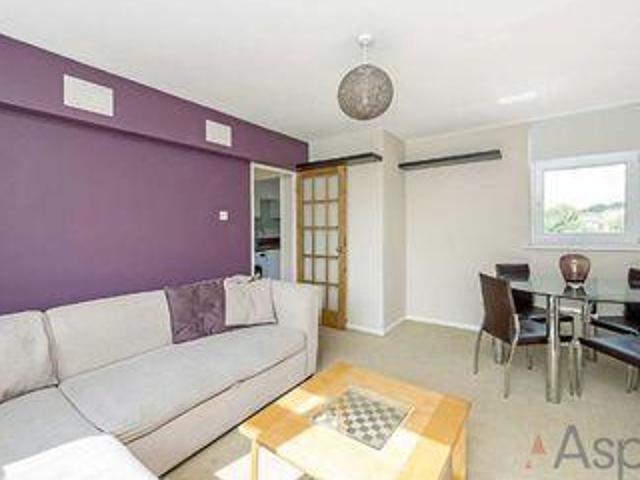 1 Bedrooms Flat for rent in Hunter Close, Boundaries Road, London SW12