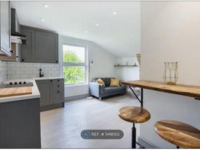 1 Bedrooms Flat for rent in Huron Road, London SW17