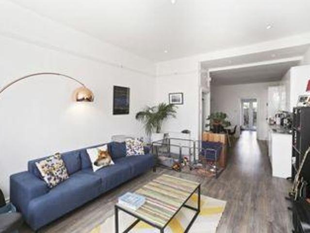 1 Bedrooms Flat for rent in Hurlingham Road, Parsons Green SW6