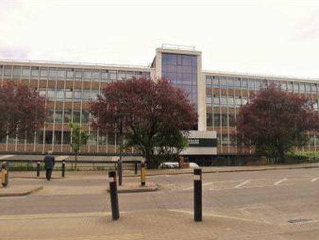 1 Bedrooms Flat for rent in Imperial Drive, Imperial House, Harrow, Middlesex HA2