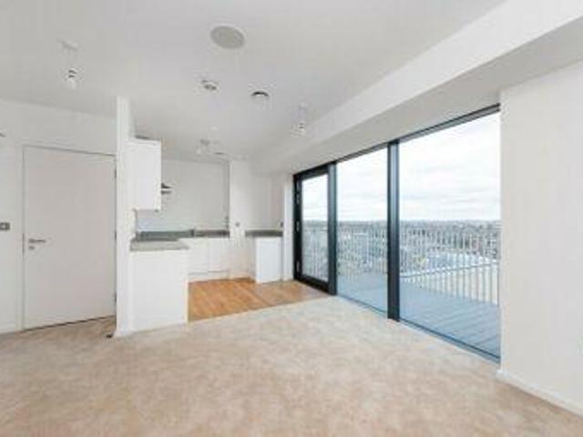 1 Bedrooms Flat for rent in Ilford Hill, Ilford IG1