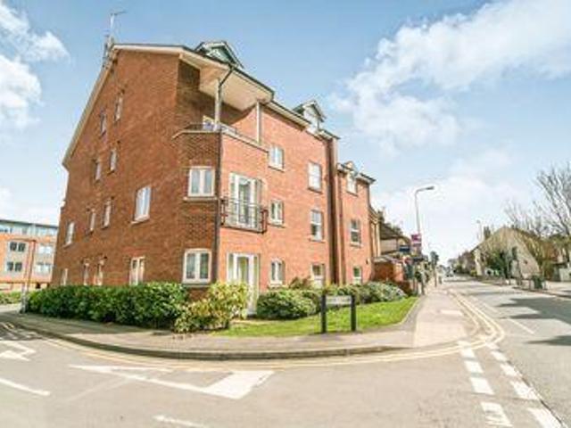 1 Bedrooms Flat for rent in Iliffe Close, Reading RG1