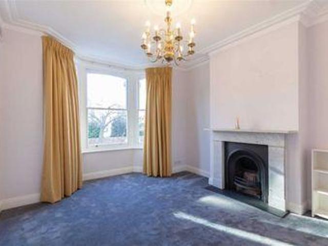 1 Bedrooms Flat for rent in Irving Road, London W14