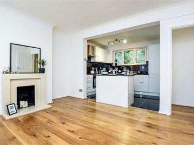 1 Bedrooms Flat for rent in Jordan Lodge, Nutwell Street, Tooting, London, London SW17