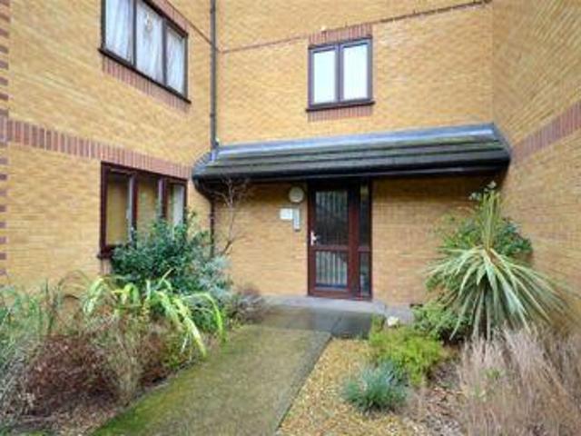 1 Bedrooms Flat for rent in Jack Clow Road, West Ham E15