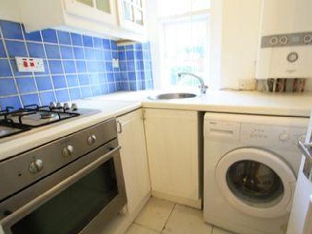 1 Bedrooms Flat for rent in Jaffreys Court SW46Qe, SW4