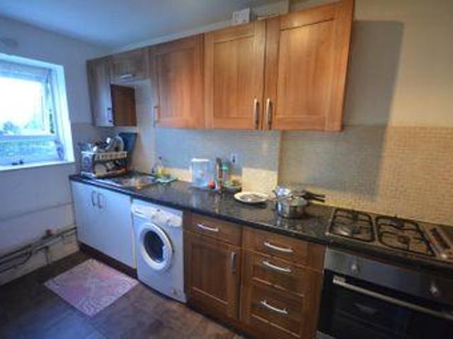 1 Bedrooms Flat for rent in Jefferson Close, Ilford IG2