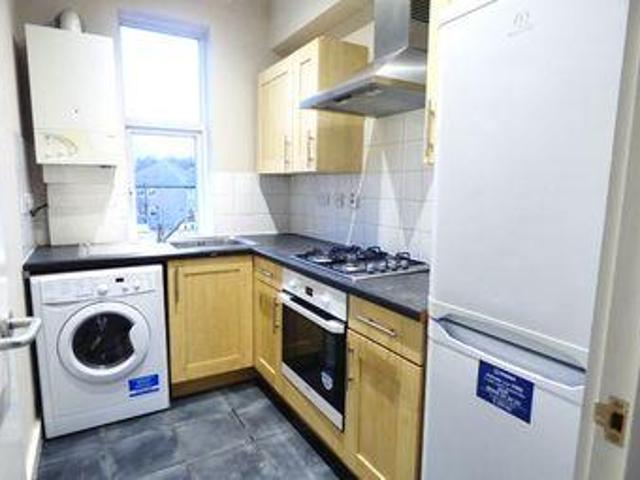 1 Bedrooms Flat for rent in Jubilee Parade, Snakes Lane, London IG8