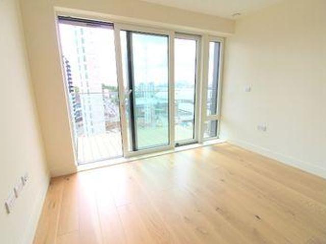 1 Bedrooms Flat for rent in Judde House, Duke Of Wellington Avenue, London SE18