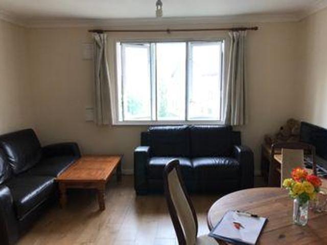 1 Bedrooms Flat for rent in Juniper Court, Hounslow TW3