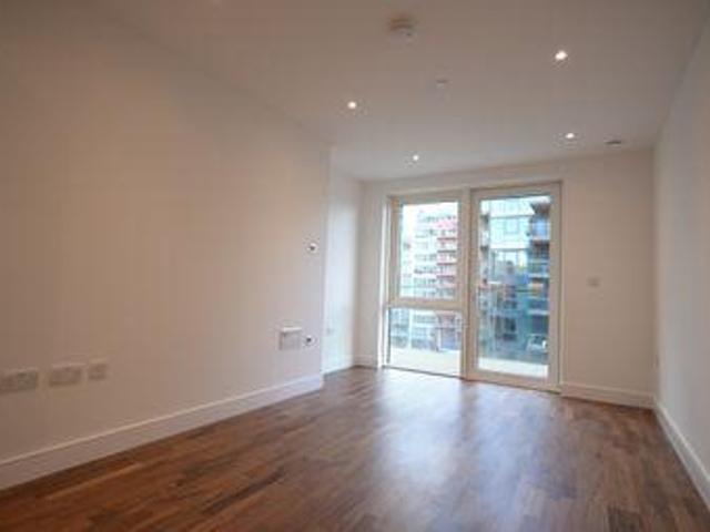 1 Bedrooms Flat for rent in Juniper Drive, London SW18