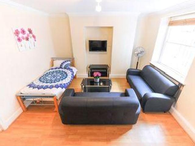 1 Bedrooms Flat for rent in Oakley Street, Chelsea SW3