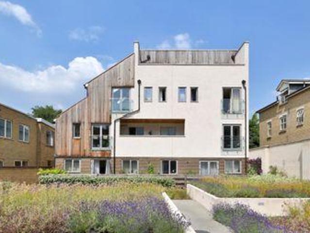 1 Bedrooms Flat for rent in Oasis Court, Mile End E1