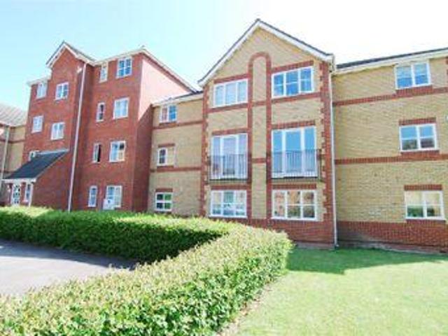 1 Bedrooms Flat for rent in Offers Court, Winery Lane, Kingston Upon Thames KT1