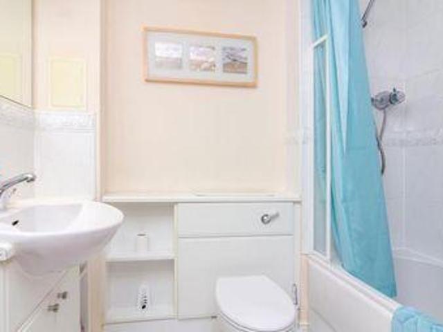 1 Bedrooms Flat for rent in Old Tolbooth Wynd, Edinburgh EH8