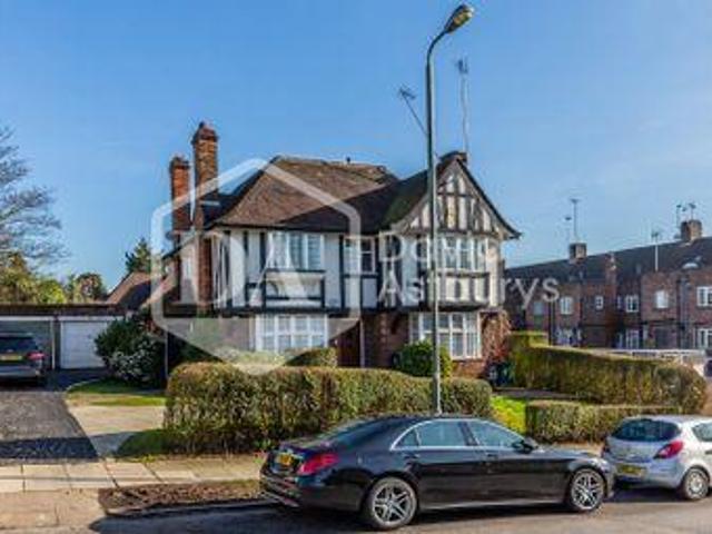1 Bedrooms Flat for rent in Ossulton Way, East Finchley, London N2