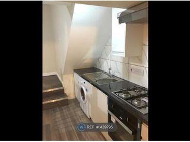 1 Bedrooms Flat for rent in Overstone Road, London W6